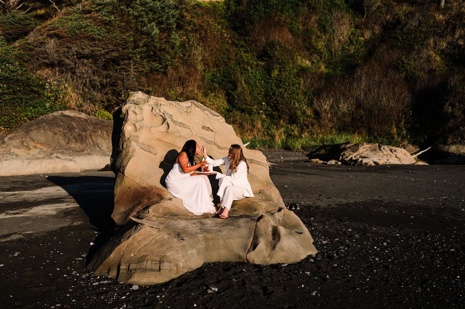 A Forest-to-Beach Elopement in Olympic National Park